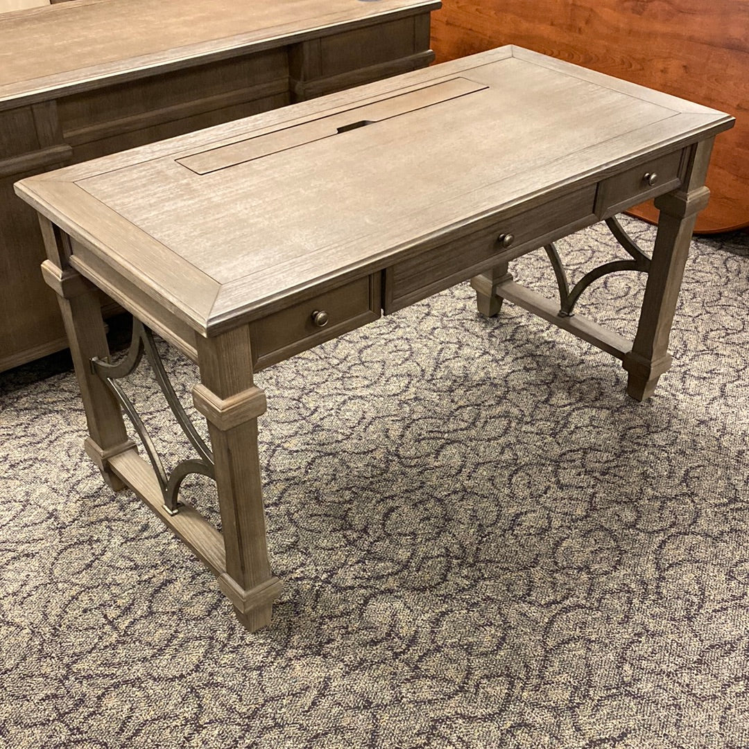 Desks – Office Furniture Factory